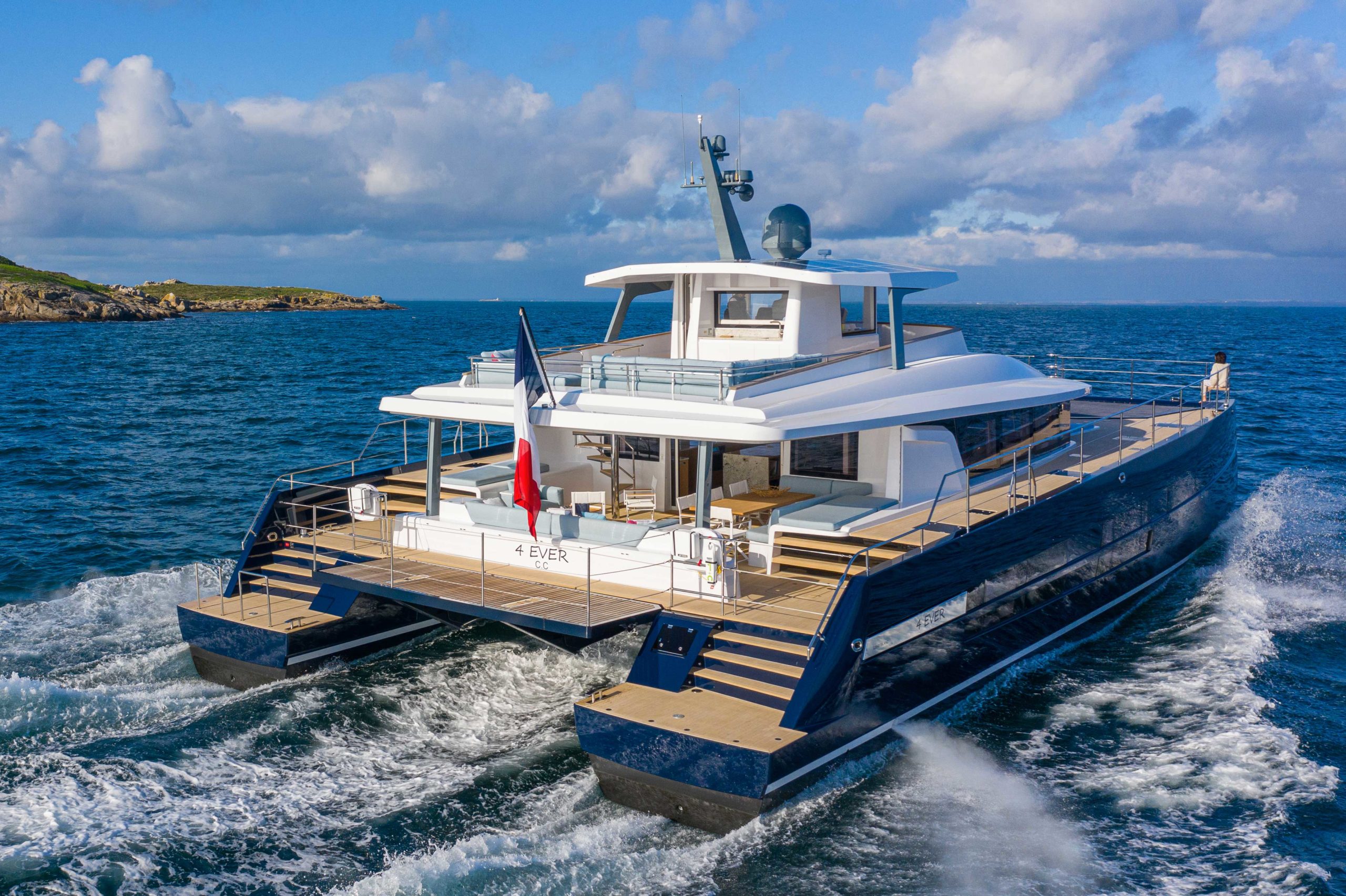 Long Island 78 Power : l’univers du sur-mesure - Skippers