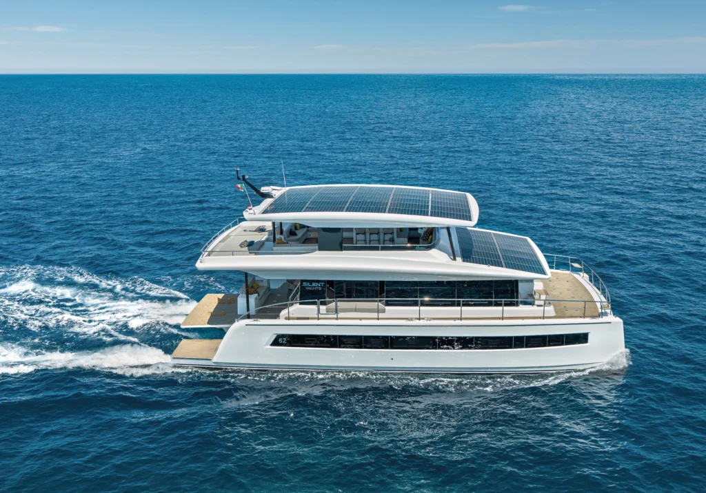 Silent Yachts 62 3-Deck: Solar-Katamaran - Skippers
